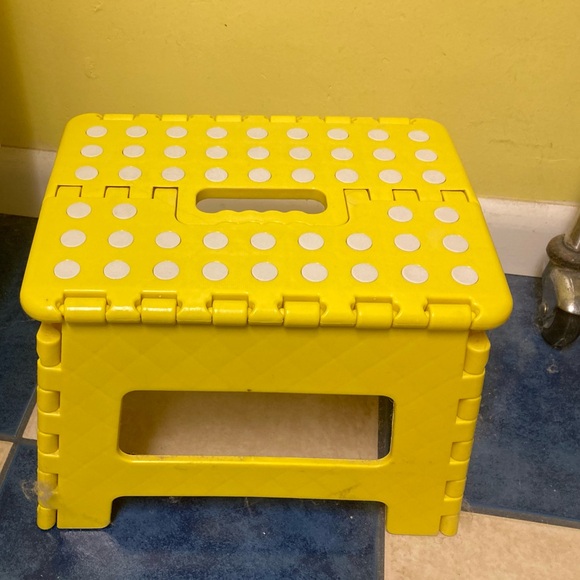 Kitchen | Yellow Folding Step Stool Super Sturdy When Open 9 High X 11 ...